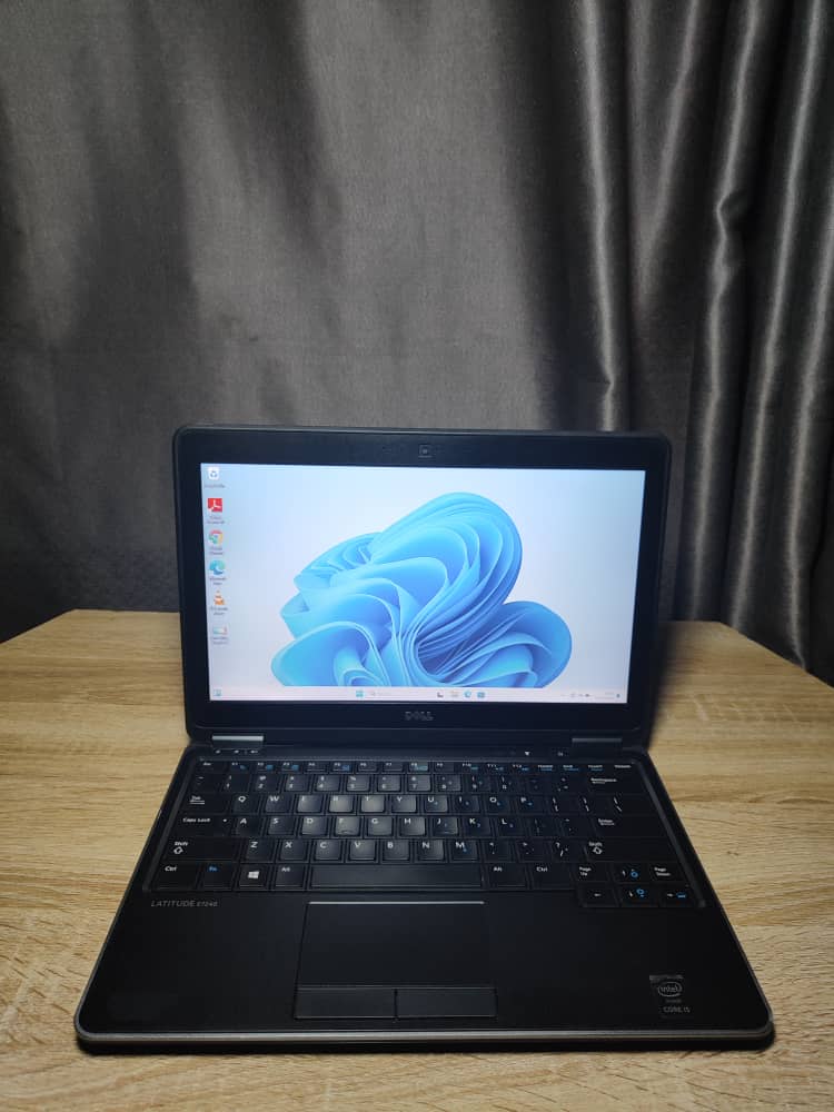 DELL LATITUDE E7240 – Gigabyte Computer Solutions